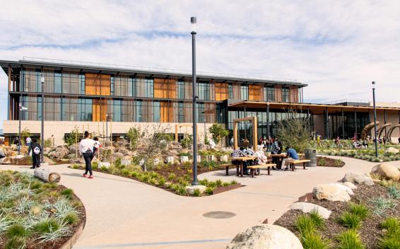 Southeast Community Center Launches Technology Access Program